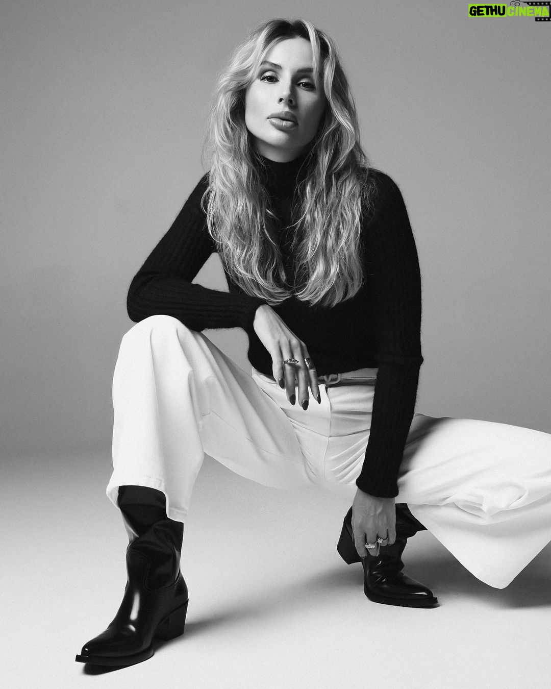 Actress Svetlana Loboda HD Instagram Photos and Wallpapers October 2023 ...