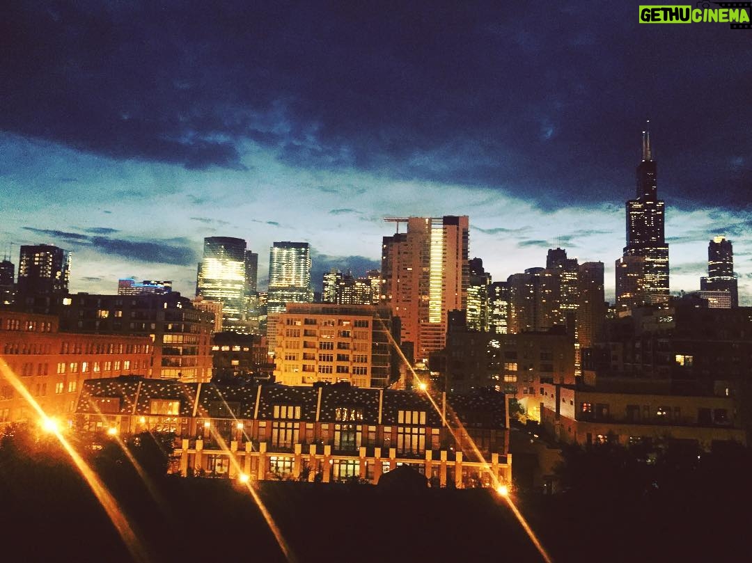 Tolga Karel Instagram – twilight in chicago . have a nice day everyone ...