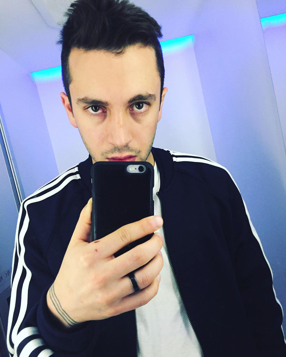 Actor Tyler Joseph HD Instagram Photos and Wallpapers March 2016 ...