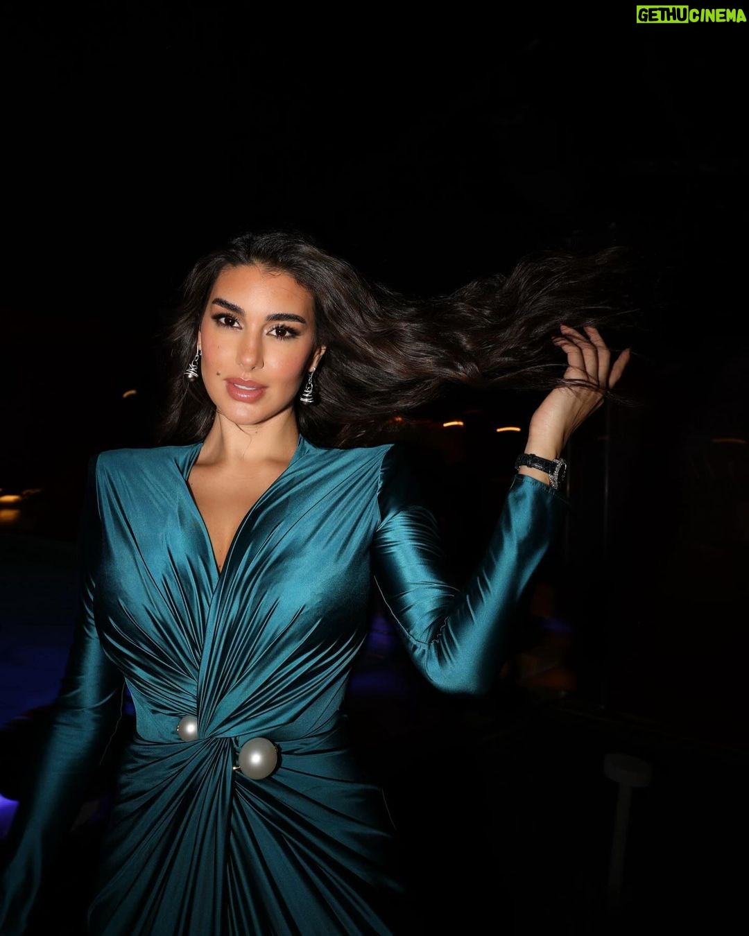 Actress Yasmin Sabri HD Instagram Photos and Wallpapers December 2023 ...