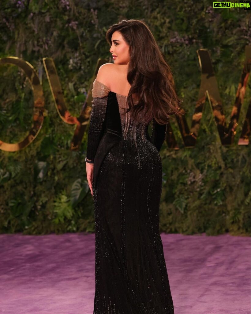 Actress Yasmin Sabri HD Instagram Photos and Wallpapers January 2024 ...