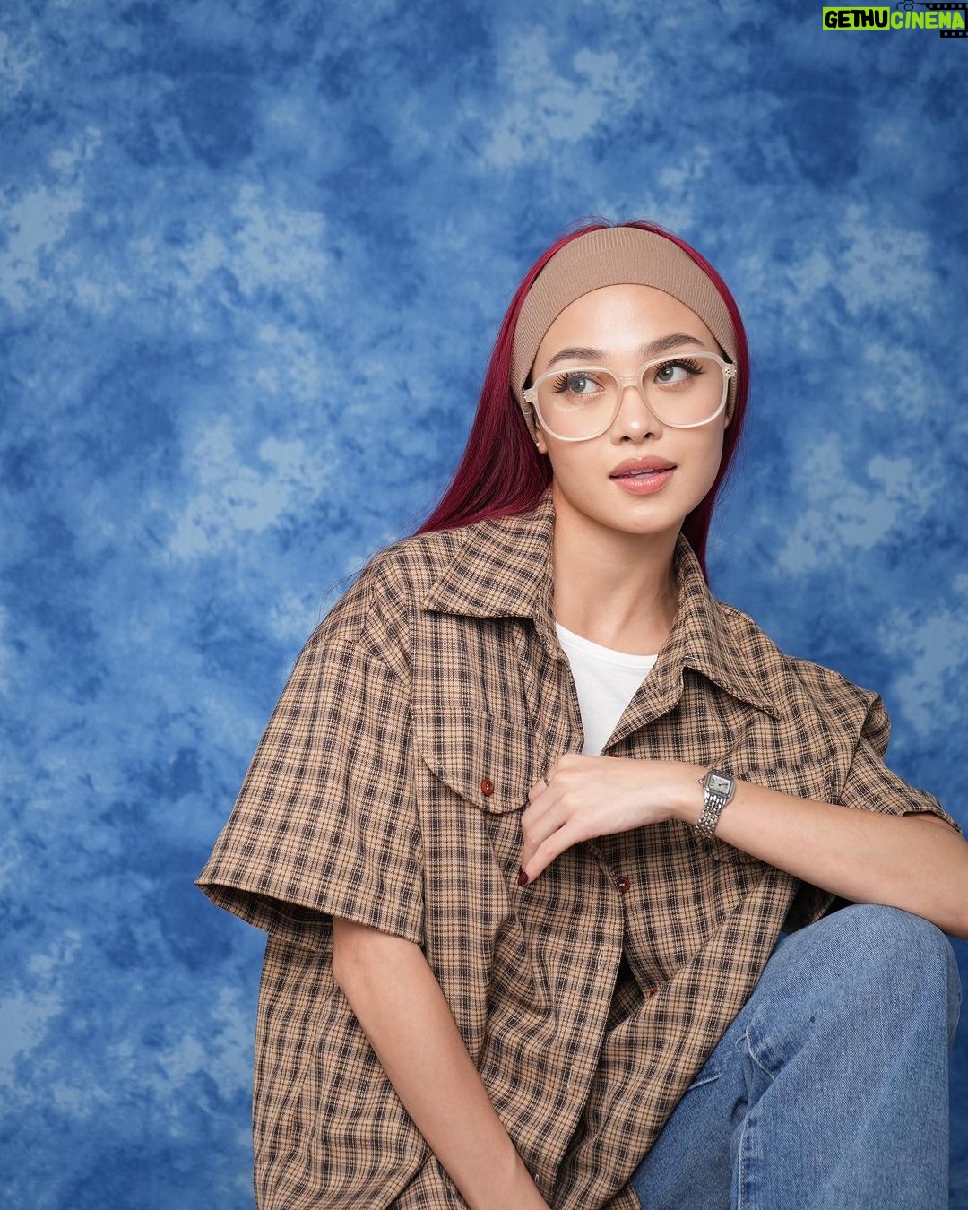 AC Bonifacio Instagram – Gentle High School year end photos are out 🤓 ...