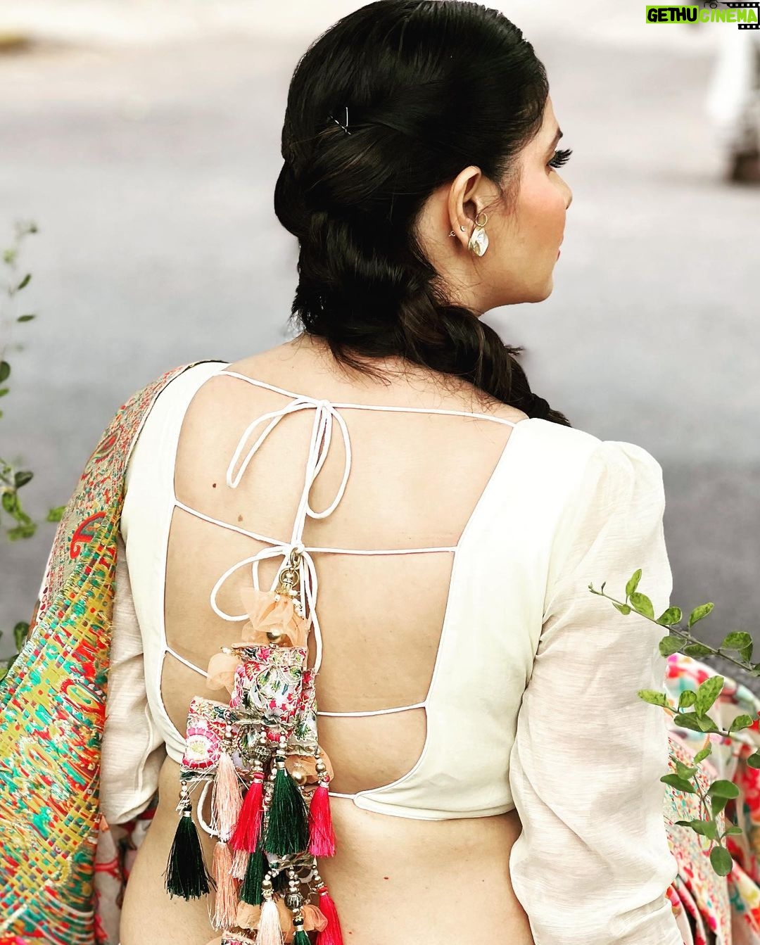 Abha Paul Instagram – It’s very hot outside 🔥 | Gethu Cinema