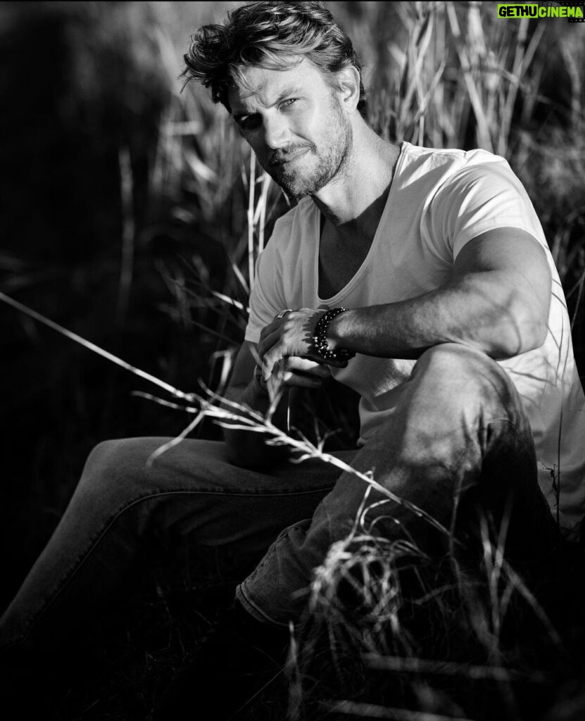Actor Adam Demos HD Instagram Photos and Wallpapers September 2019 ...