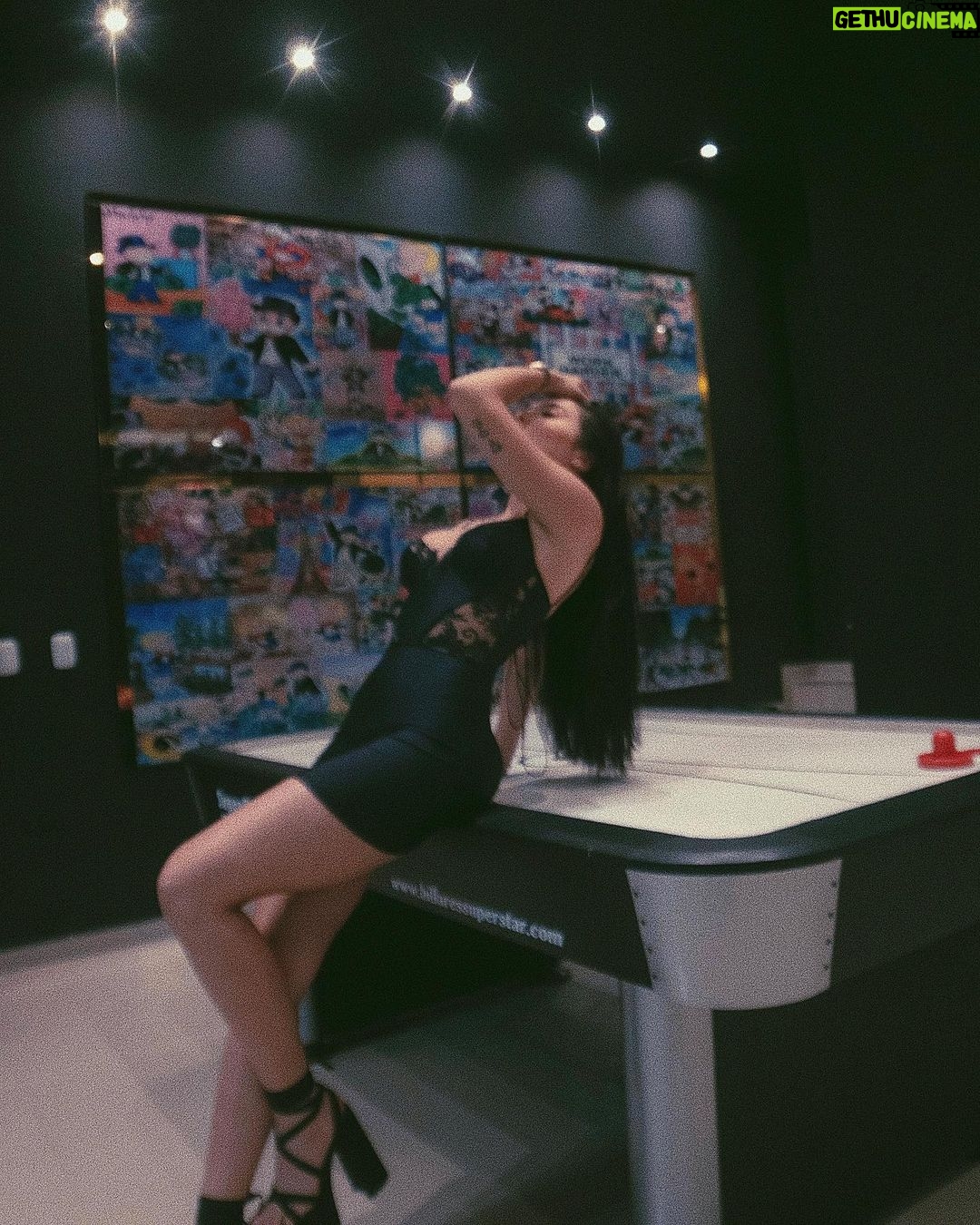 Aida Victoria Merlano Instagram – Ella va por la vida con el andar de ...