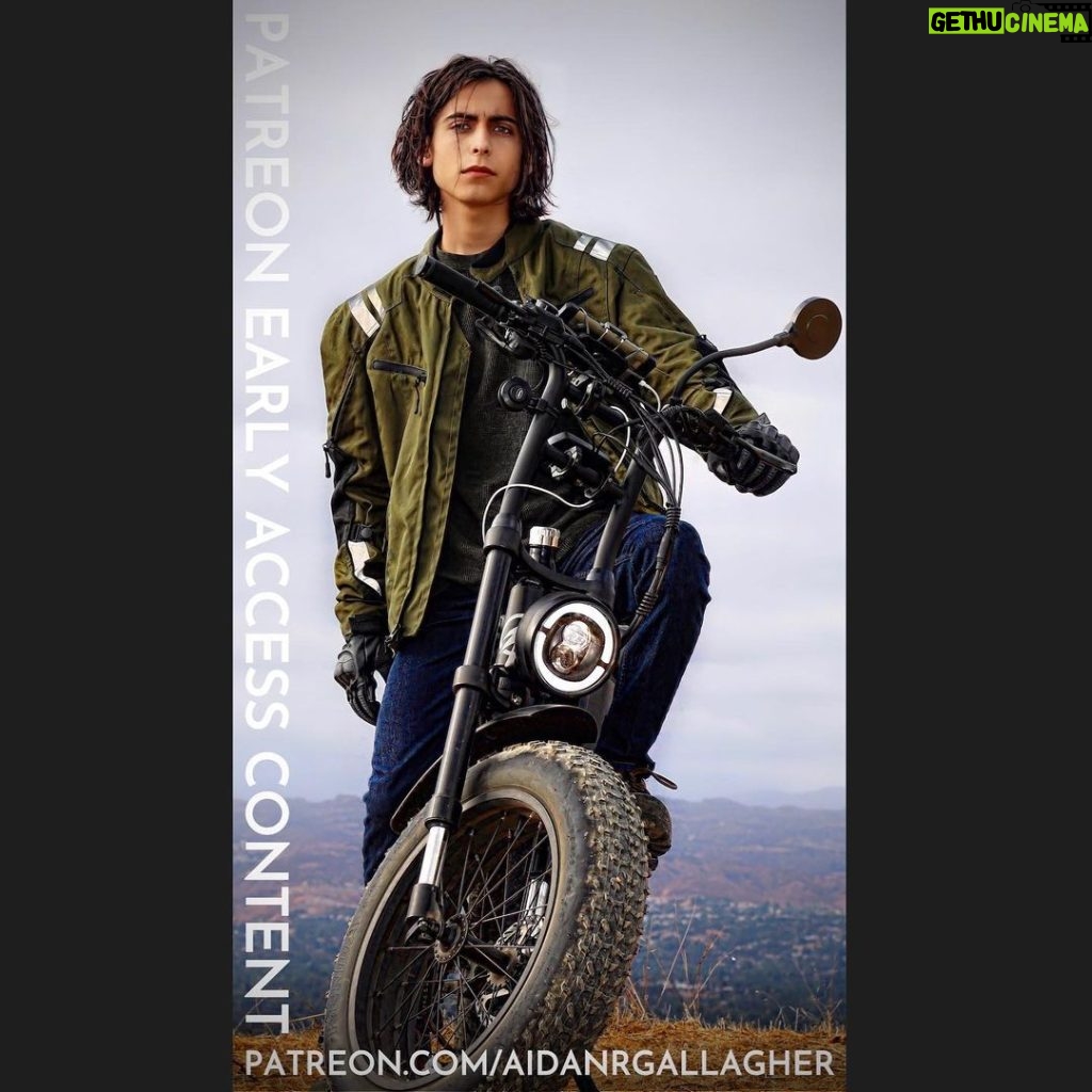 Actor Aidan Gallagher HD Photos and Wallpapers November 2020 | Gethu Cinema