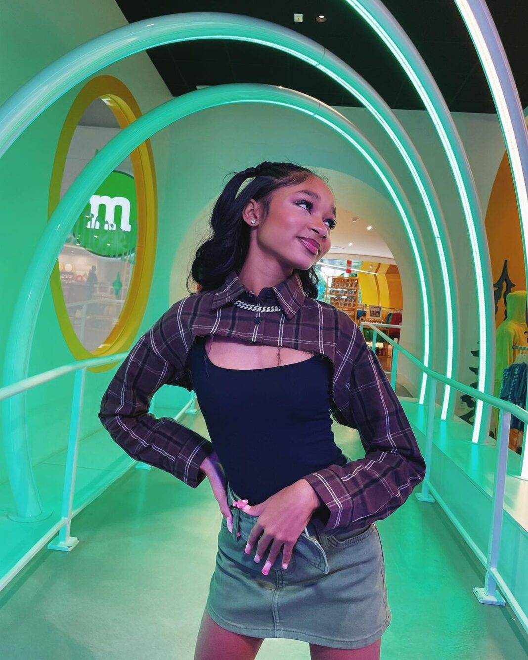 Actress Alaya High HD Photos and Wallpapers February 2024 | Gethu Cinema