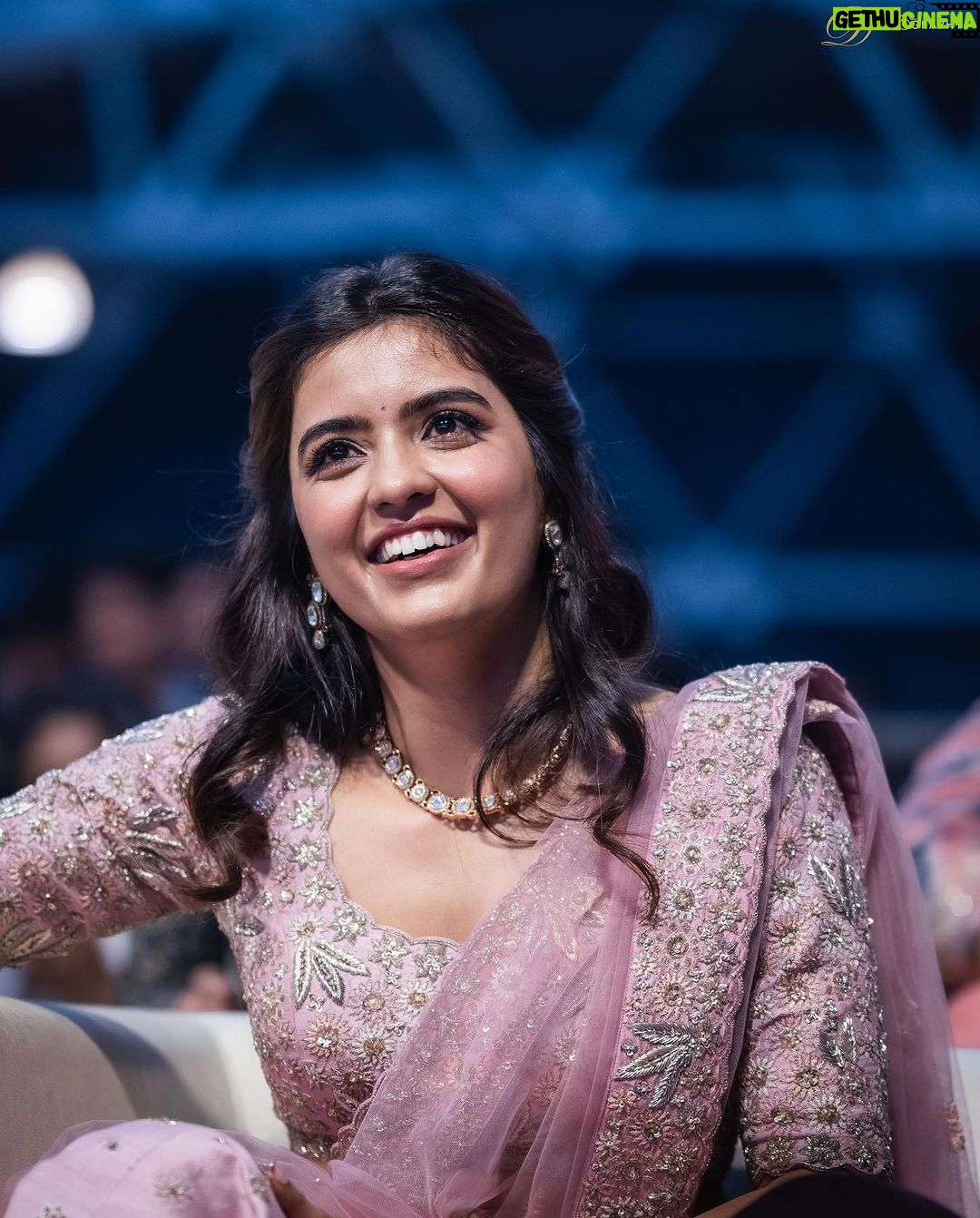 Actress Amritha Aiyer HD Instagram Photos and Wallpapers February 2024 ...