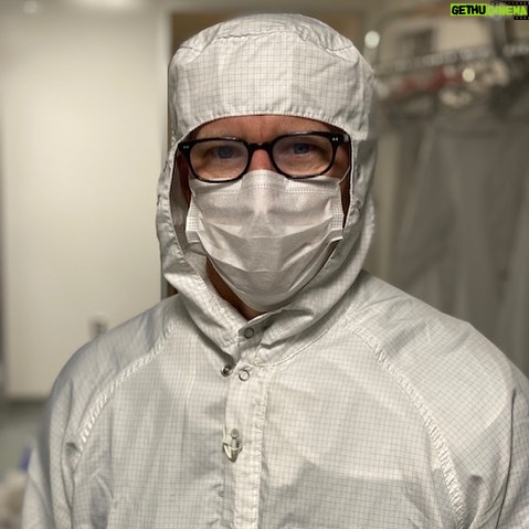 Anderson Cooper Instagram – Saturday. Los Angeles. work. | Gethu Cinema