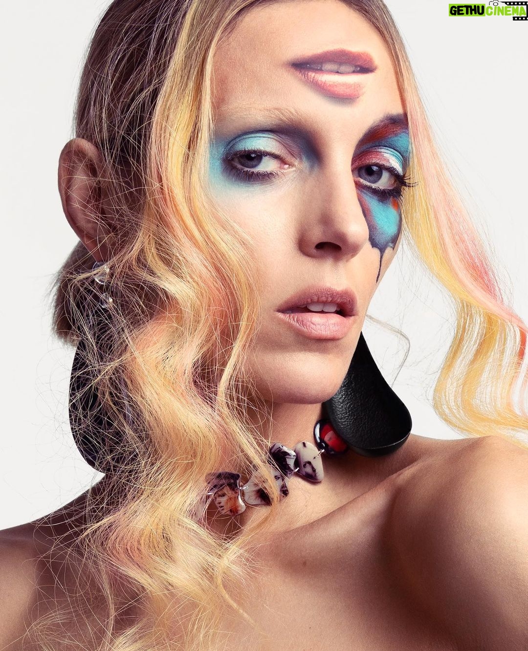 Anja Rubik Instagram – When magic happens The cover story is filled ...