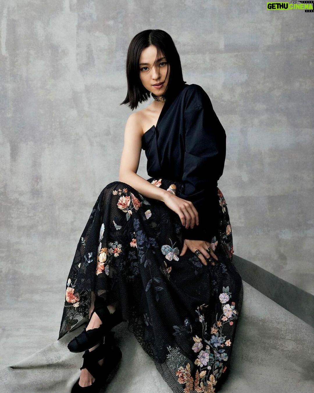 Anne Nakamura Instagram – 🖤🖤🖤 @dior for @precious.jp | Gethu Cinema