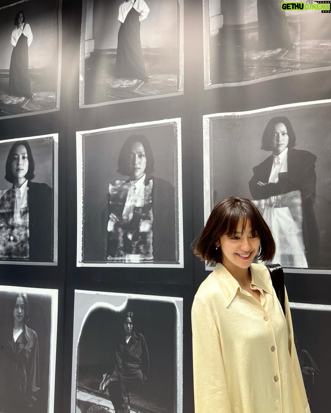 Anne Nakamura Instagram – 本日まで🖤 Y’s 表参道ヒルズのショップにて展示されています。 50周年記念の素敵な企画 ...