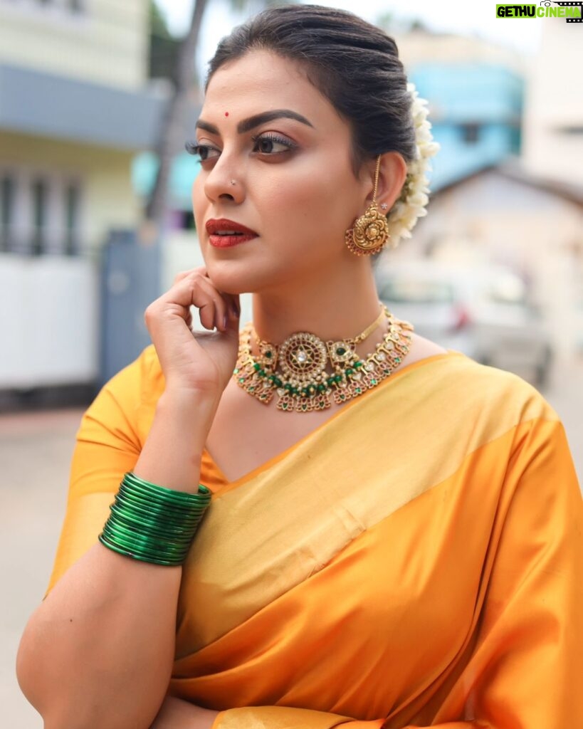 Actress Anusree HD Instagram Photos and Wallpapers January 2024 | Gethu ...