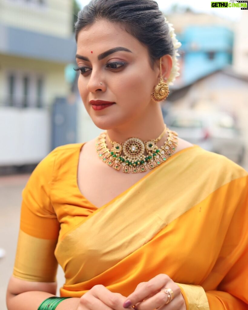 Actress Anusree HD Instagram Photos and Wallpapers January 2024 | Gethu ...