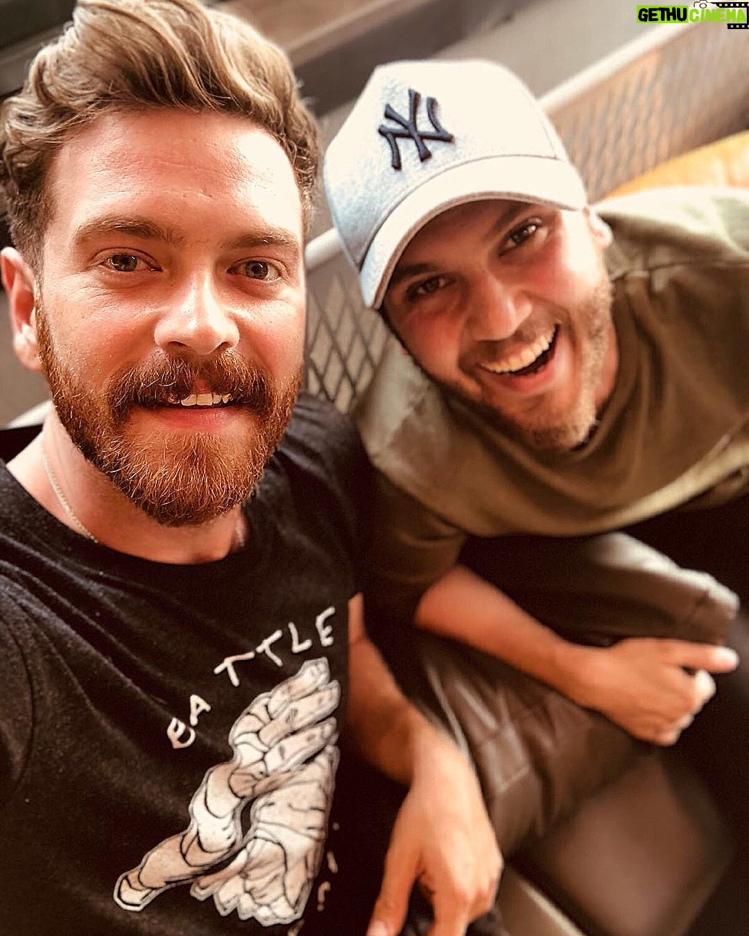 Aras Bulut İynemli Instagram – 😁😁 #brotherhood 👊🏻👊🏻 | Gethu Cinema