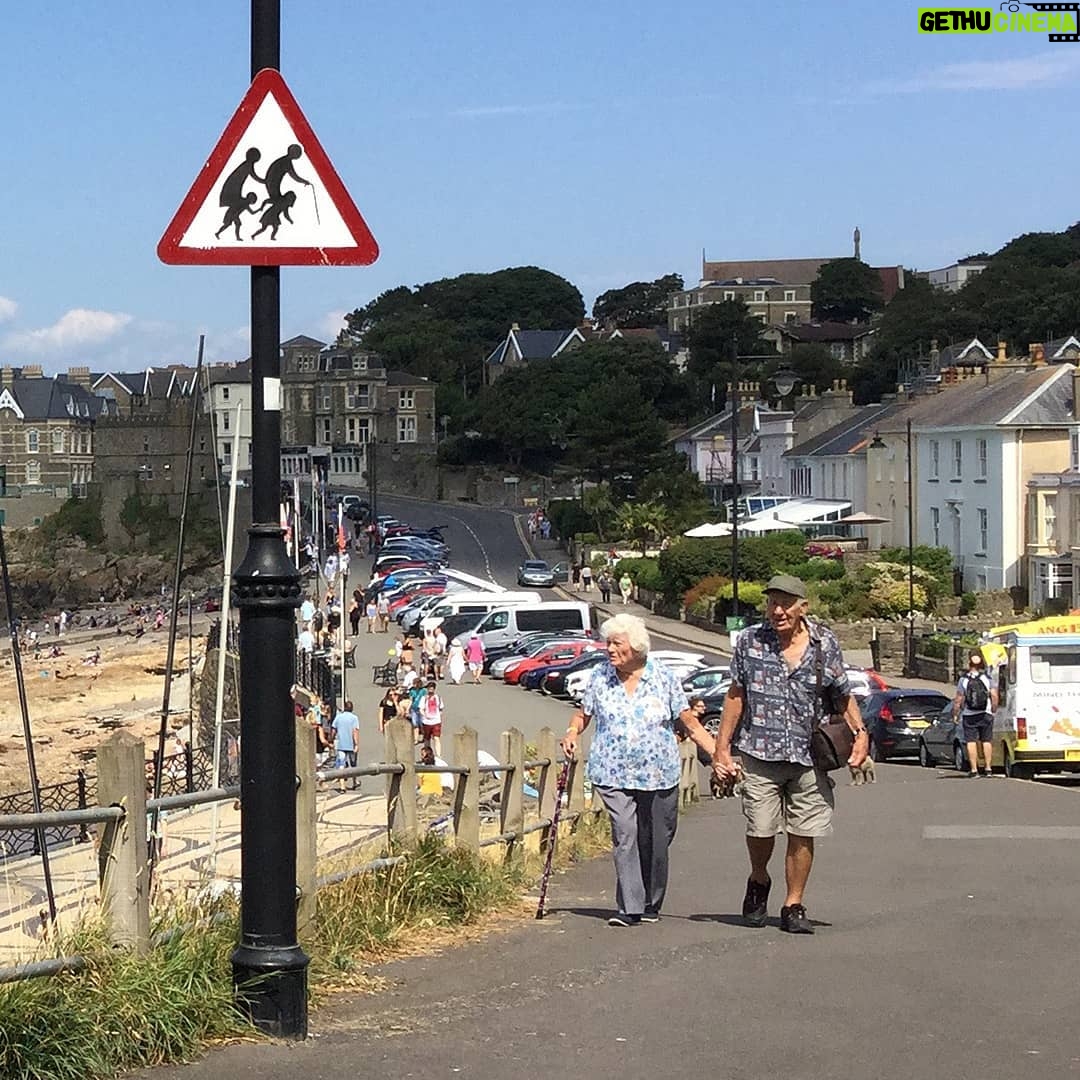 Banksy Instagram – | Gethu Cinema