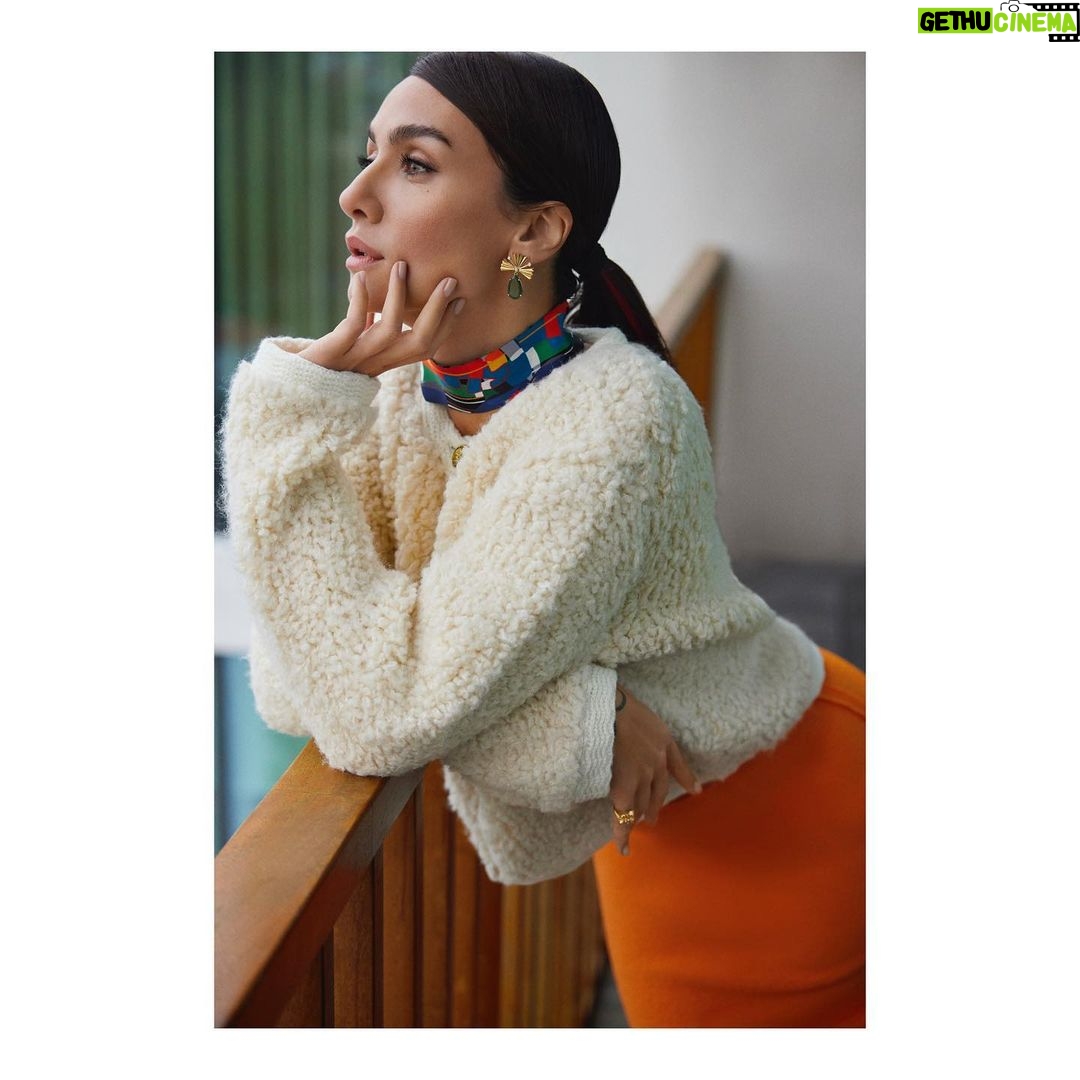 Birce Akalay Wiki, Biography, Age, Gallery, Spouse and more