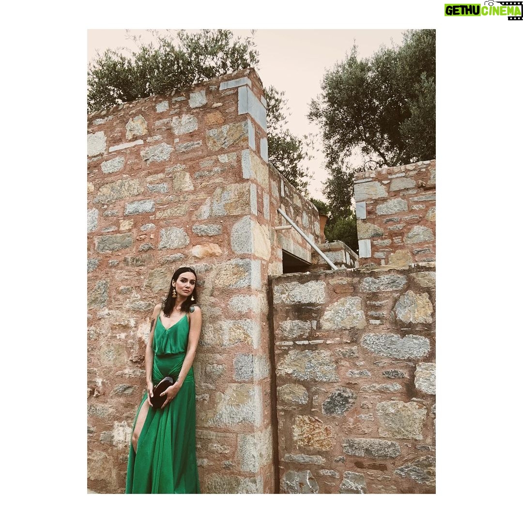 Birce Akalay Wiki, Biography, Age, Gallery, Spouse and more