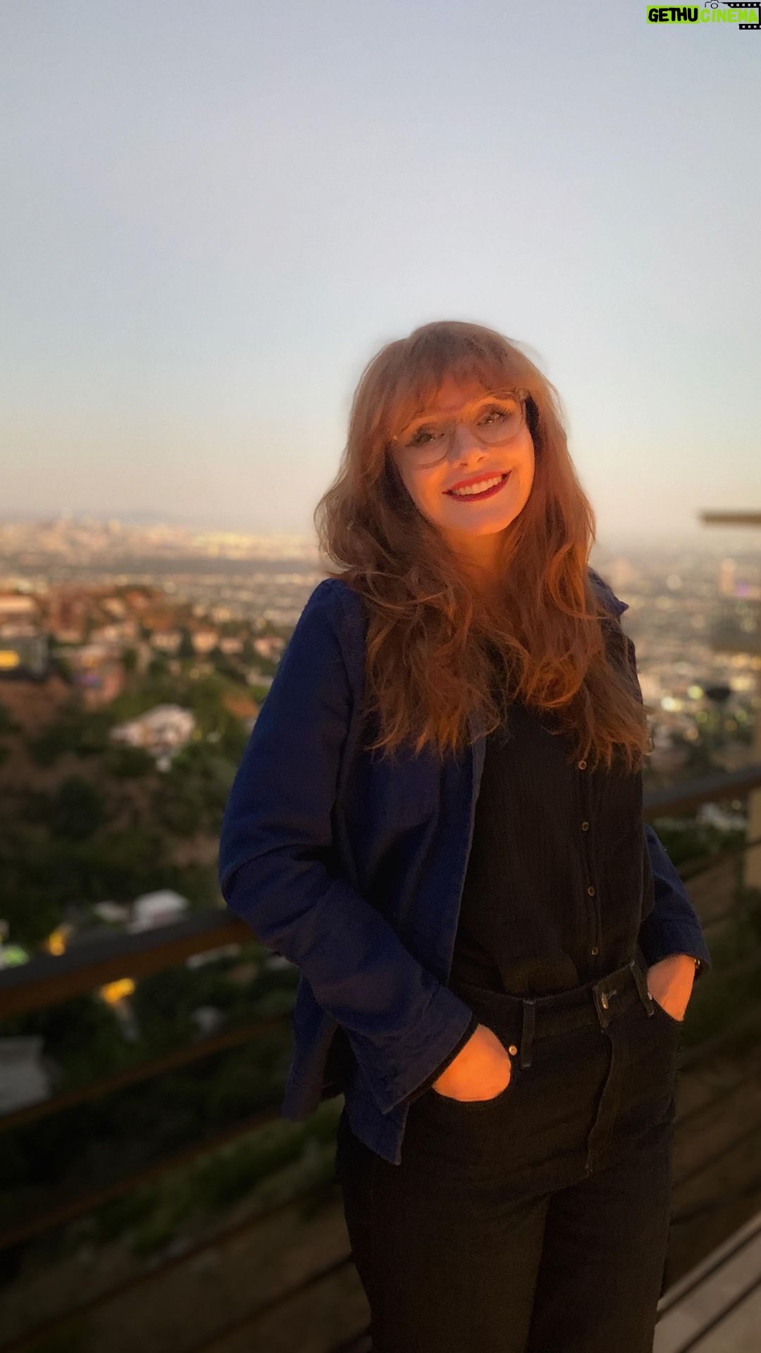 Actress Bryce Dallas Howard HD Instagram Photos and Wallpapers December ...