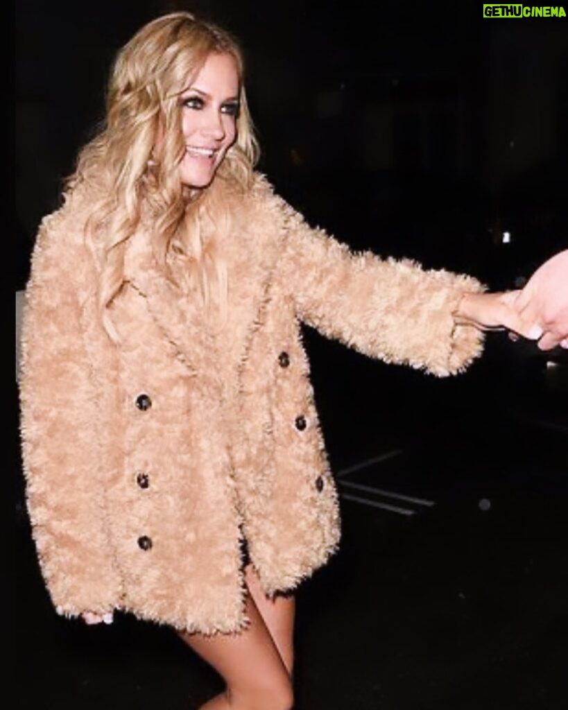 Actress Caroline Flack HD Instagram Photos and Wallpapers December 2019 ...