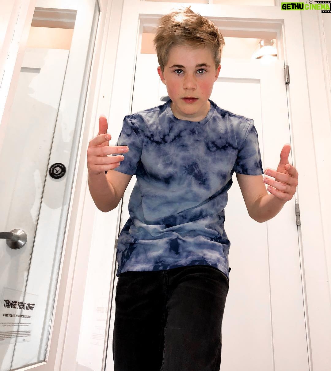 Casey Simpson Instagram – nothing to post so please enjoy this photo of ...