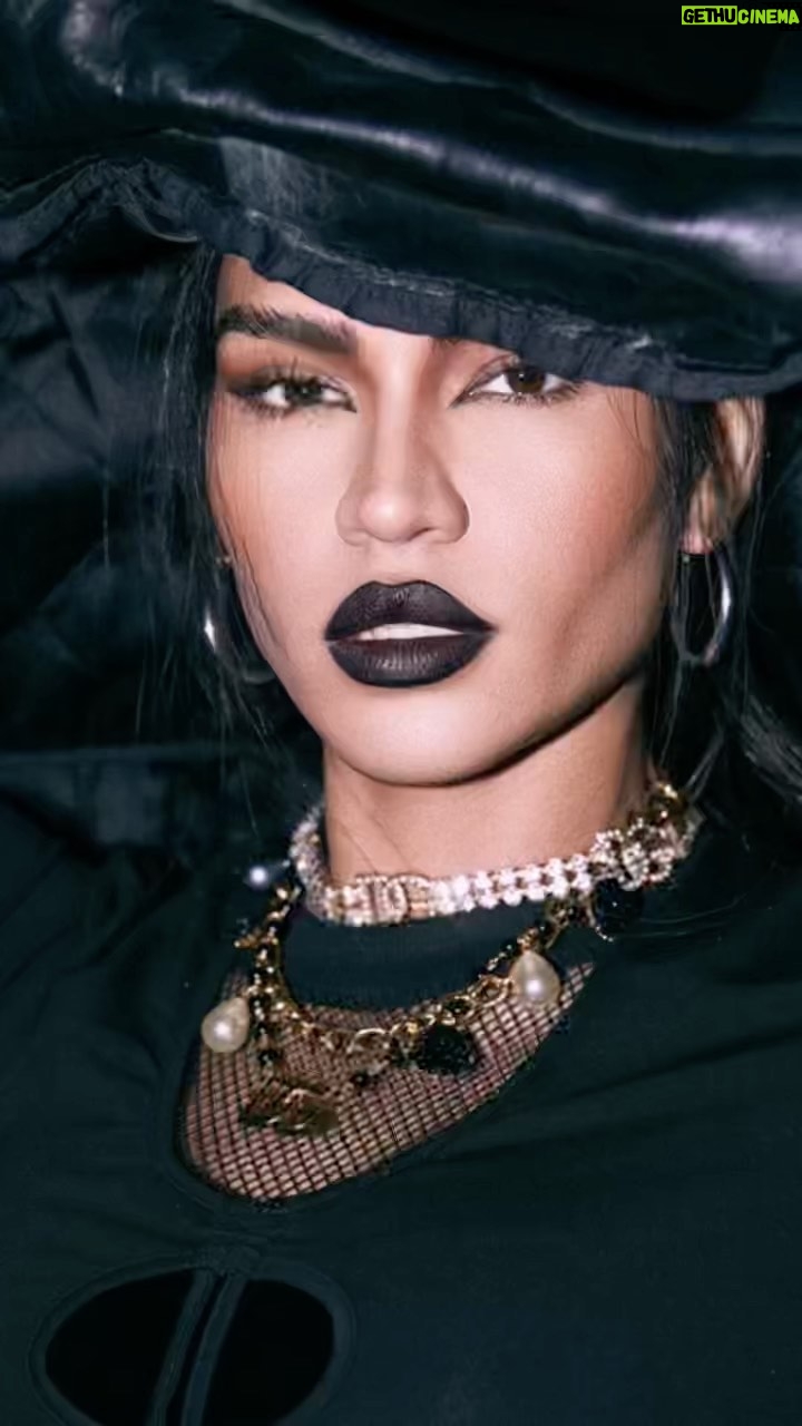 Cassie Ventura Instagram – 🖤 | Gethu Cinema