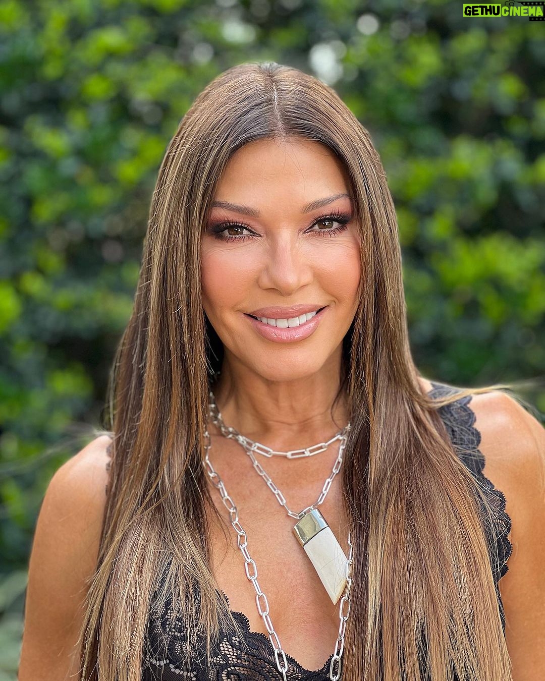 Actress Catherine Fulop HD Instagram Photos and Wallpapers September ...