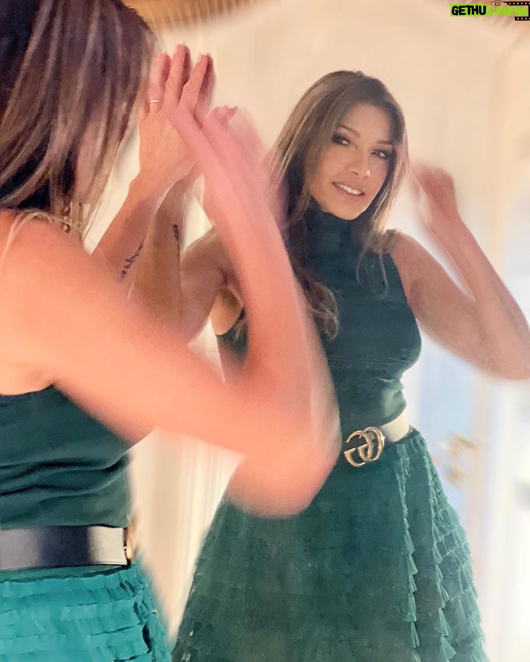 Actress Catherine Fulop HD Instagram Photos and Wallpapers July 2023 ...