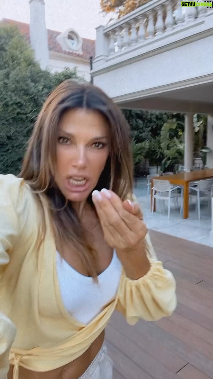 Actress Catherine Fulop HD Instagram Photos and Wallpapers April 2023 ...