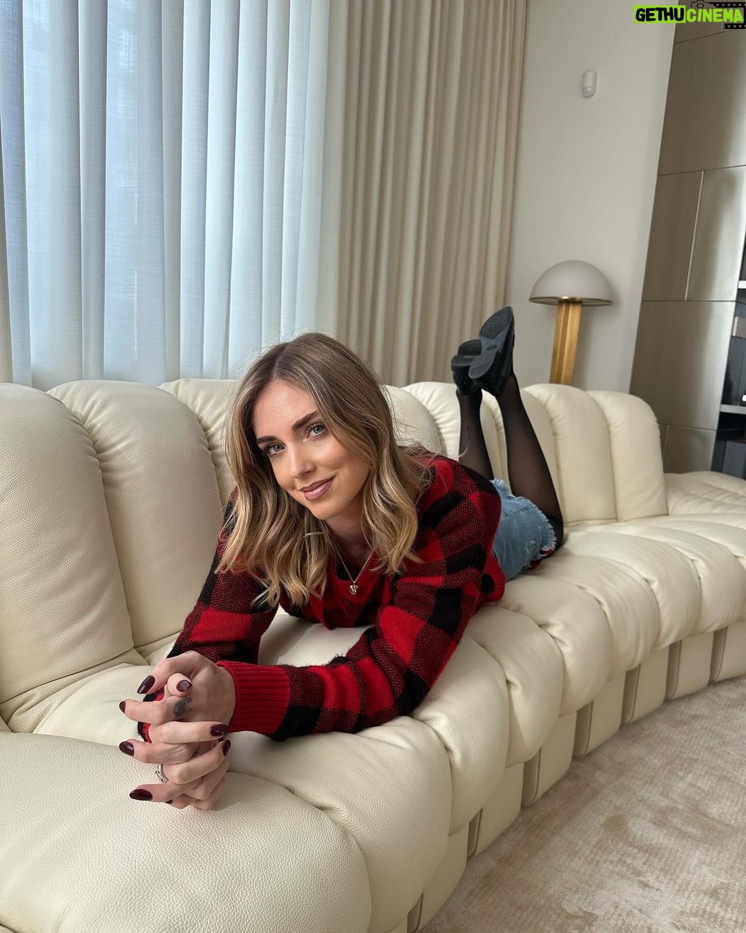 Actress Chiara Ferragni HD Instagram Photos and Wallpapers March 2024 ...