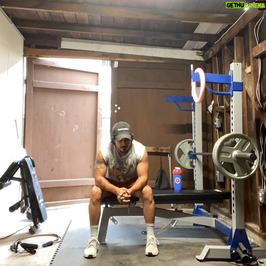 Christian Navarro Instagram – Chisel away beautiful people. There is a ...