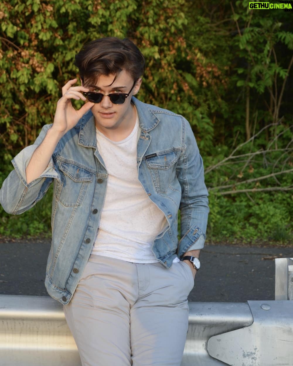 Actor Christopher Briney HD Instagram Photos and Wallpapers August 2018 ...