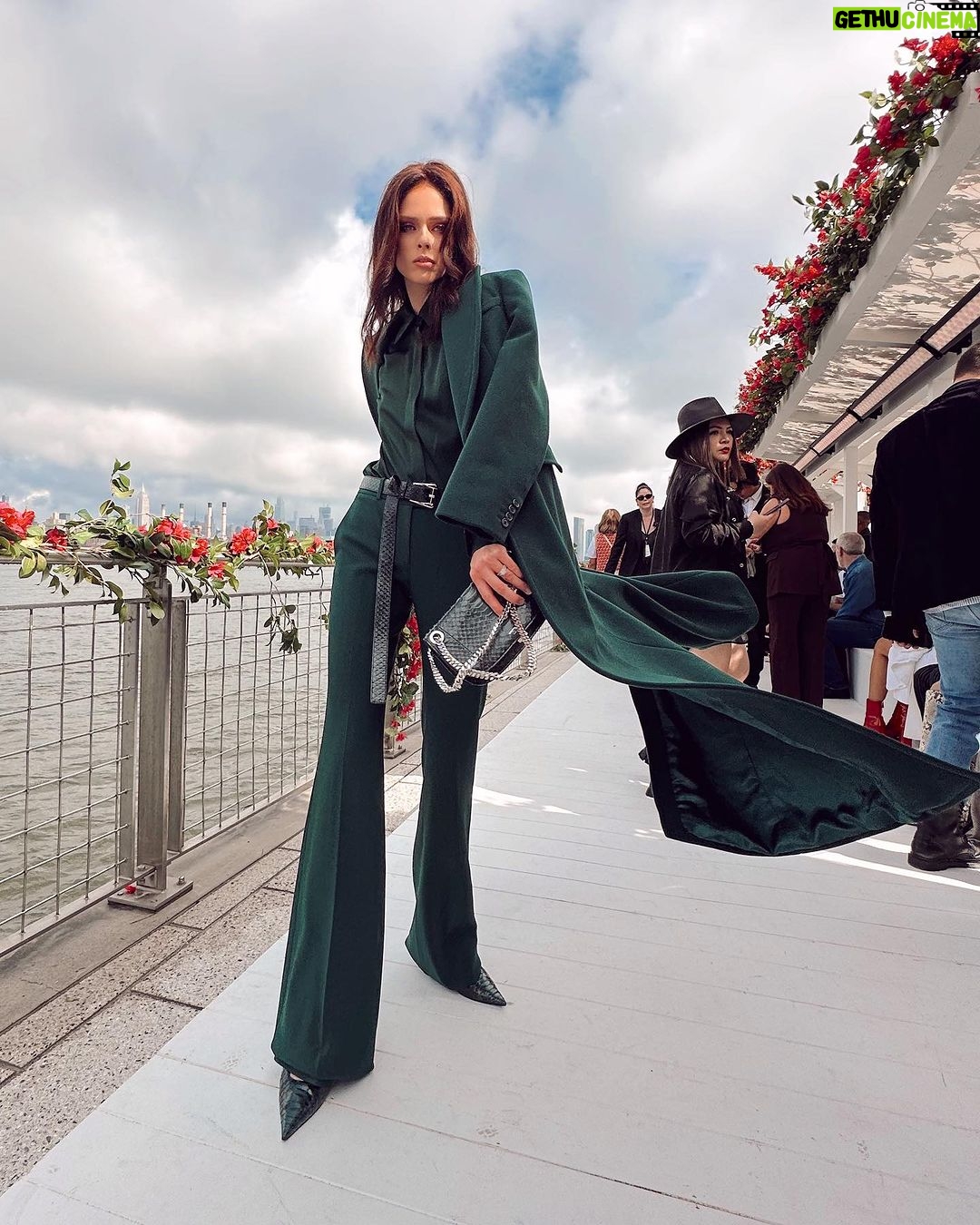 Coco Rocha Instagram – Loved the #MichaelKorsCollection SS24 show this ...