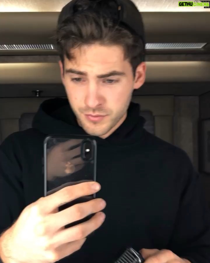 Cody Christian Instagram – back to work 🤙🤪 Warner Bros. Entertainment ...