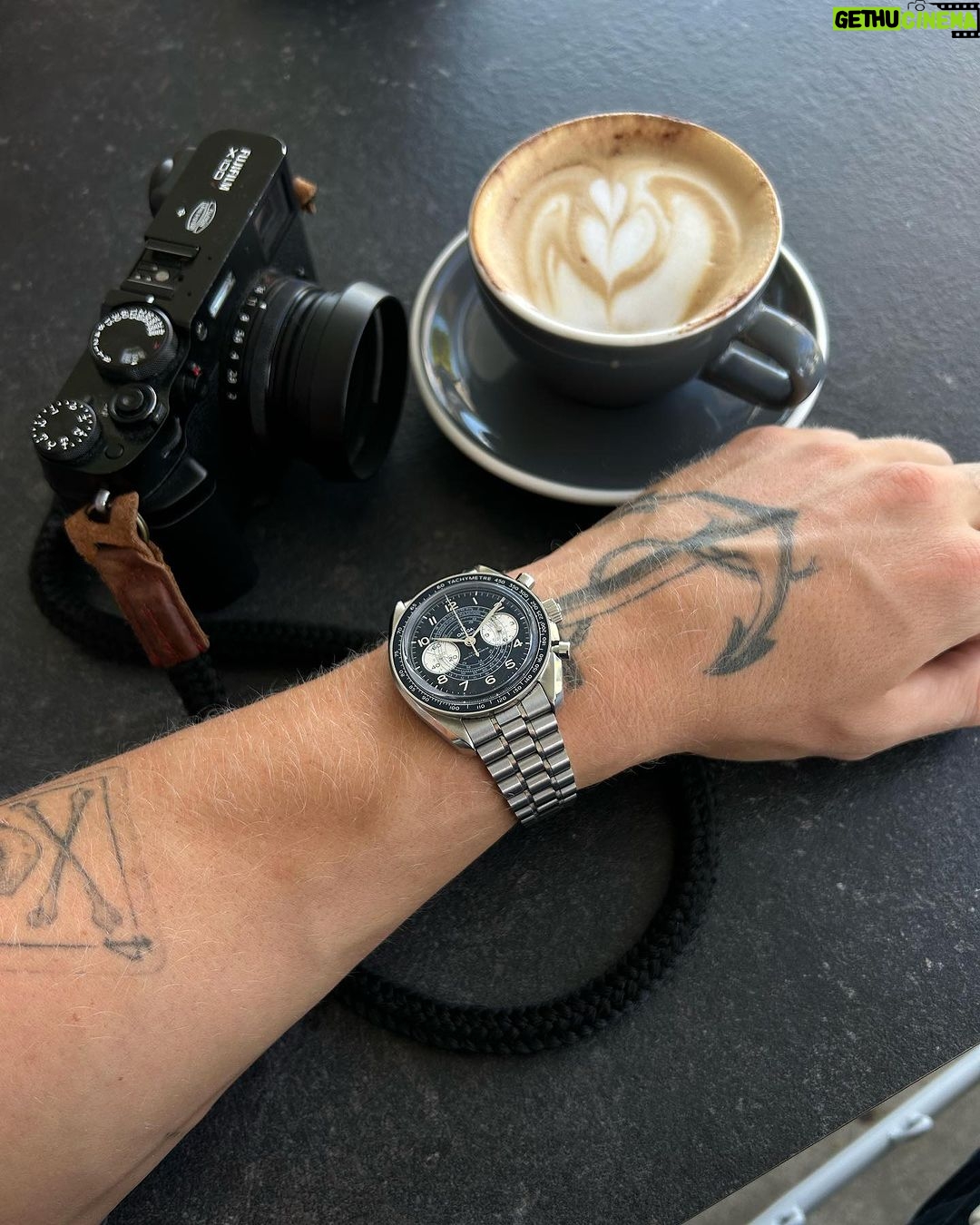 Cody Simpson Instagram – Lifestyles II. Time, friends, work, blues ...