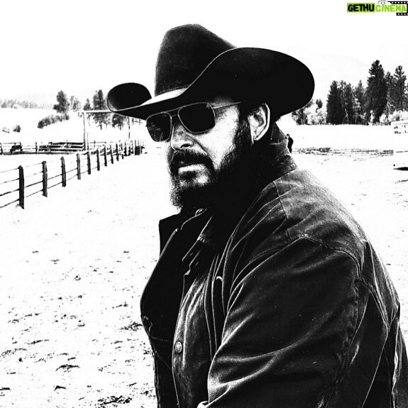 Cole Hauser Instagram – Thx to Gregg Moon for this pic of #Rip on the ...