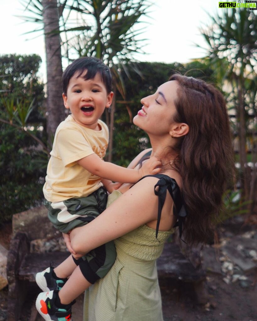 Actress Coleen Garcia-Crawford HD Instagram Photos and Wallpapers March ...