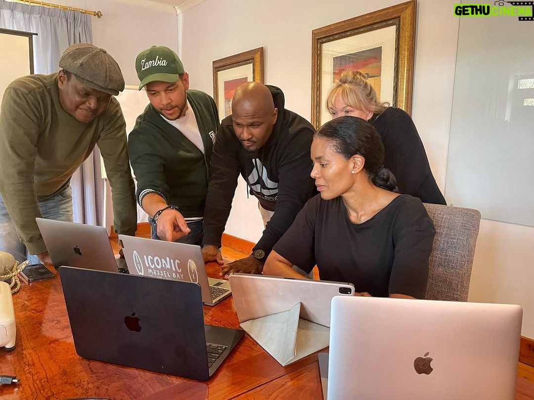 Actress Connie Ferguson HD Instagram Photos and Wallpapers September ...