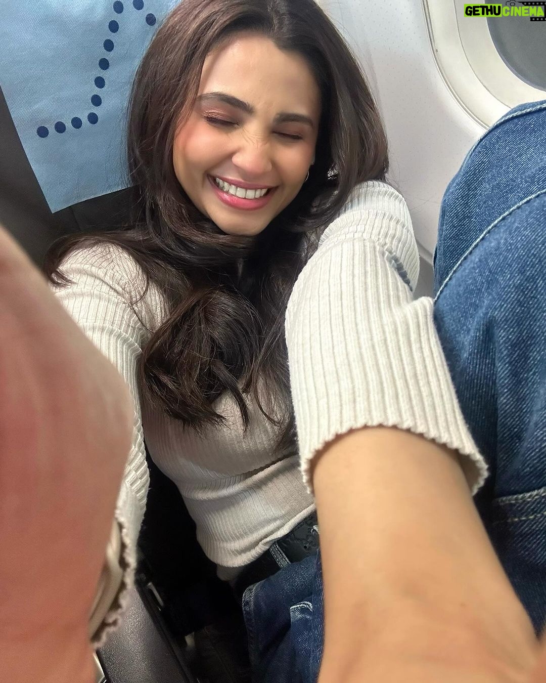 Daisy Shah Instagram – Dil ki mast beat pe ️🎶 . . . Denims ...