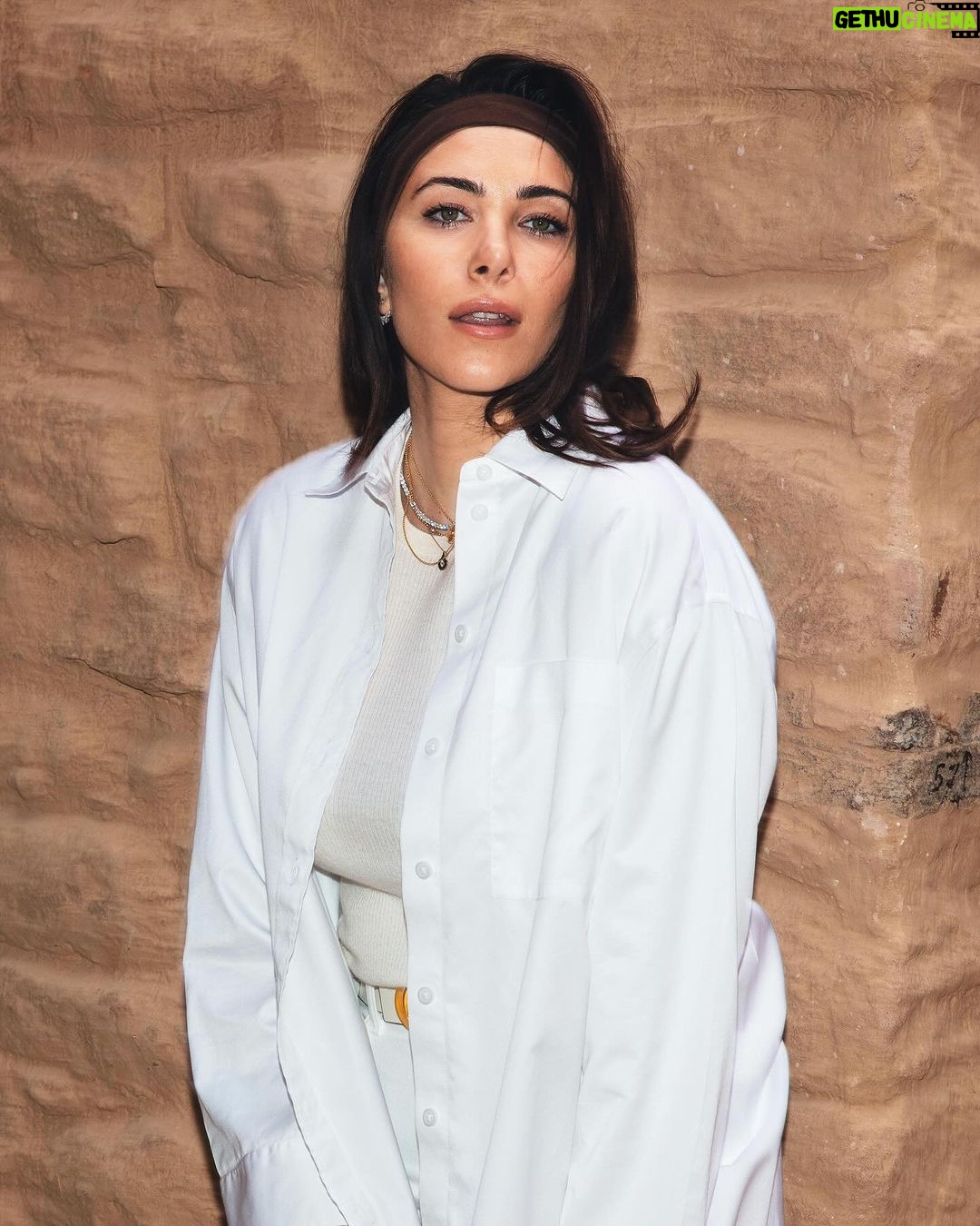 Actress Daniella Rahme HD Instagram Photos and Wallpapers April 2024 ...