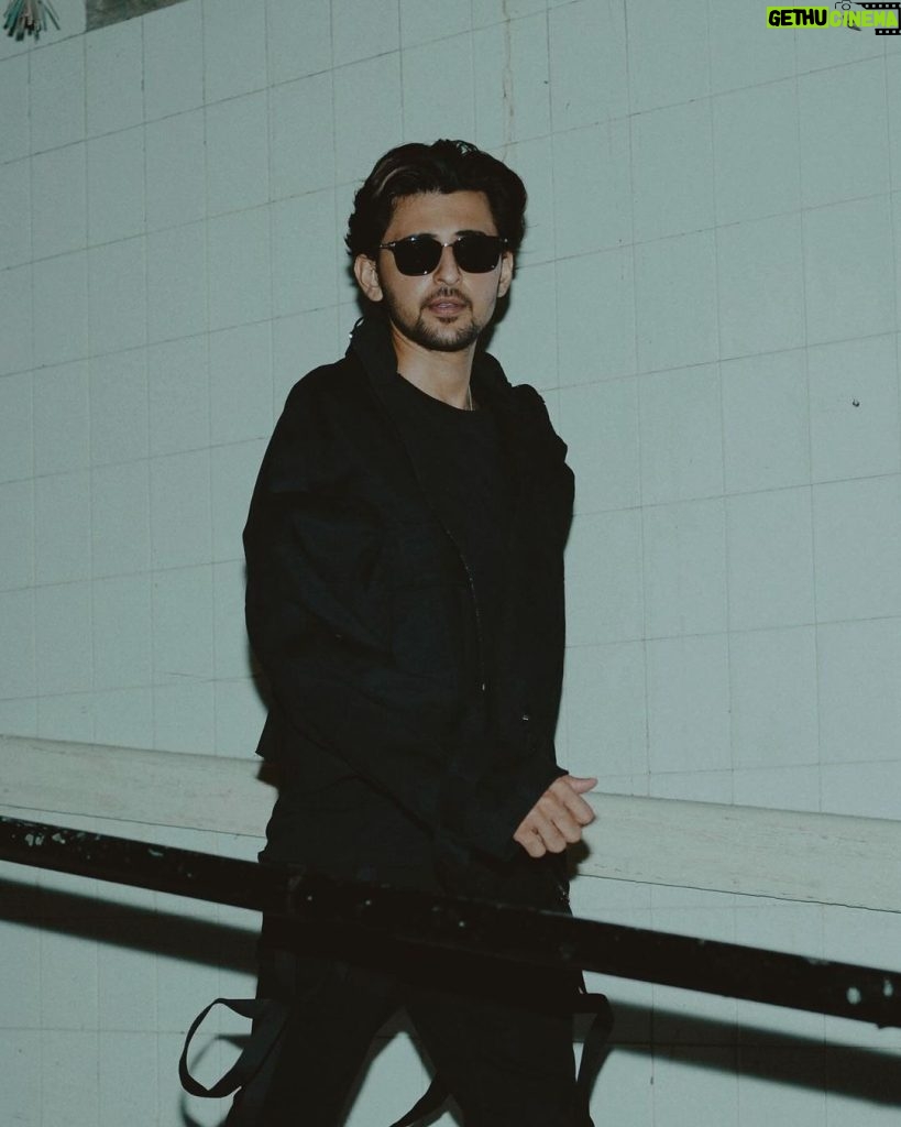 Actor Darshan Raval HD Instagram Photos and Wallpapers March 2024 ...