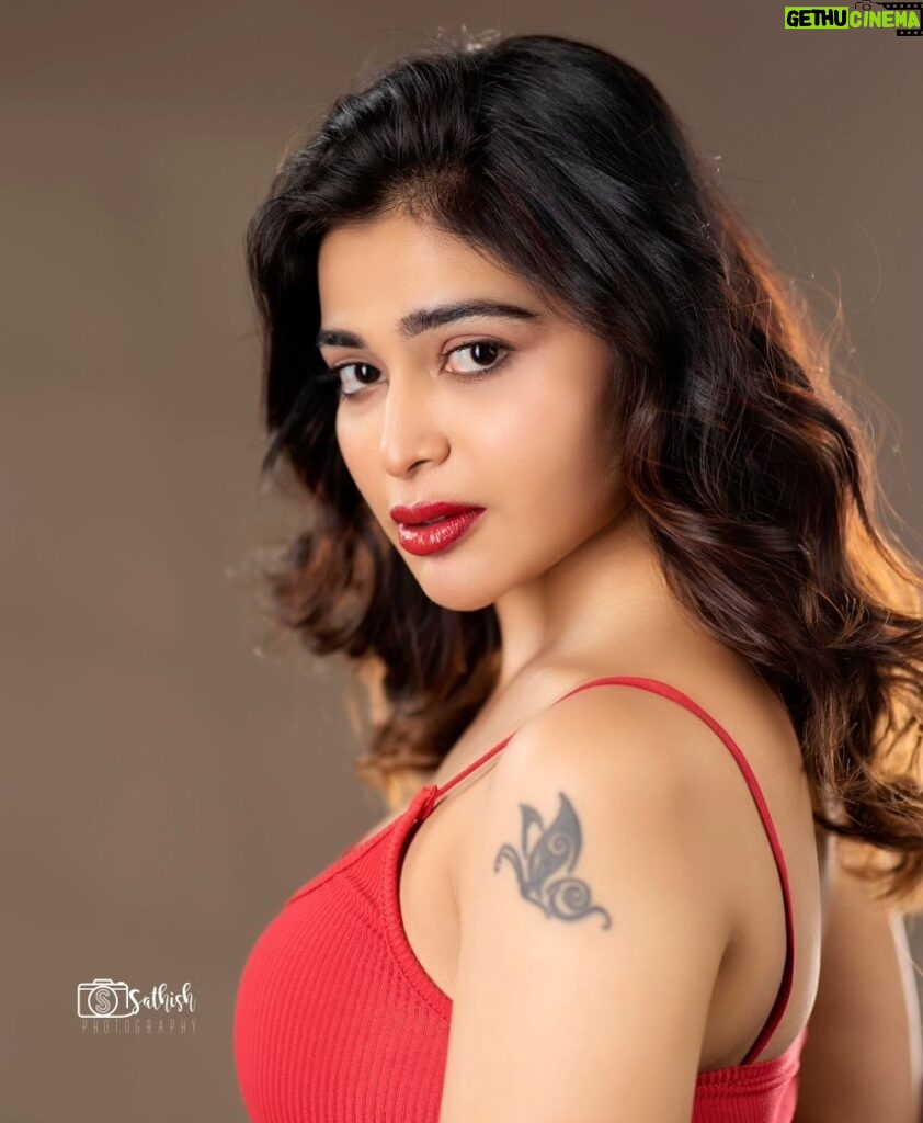 Actress Dharsha Gupta HD Instagram Photos and Wallpapers March 2024 | Gethu Cinema