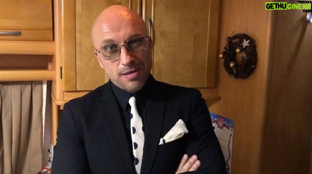 Actor Dmitriy Nagiev HD Instagram Photos and Wallpapers May 2018 ...