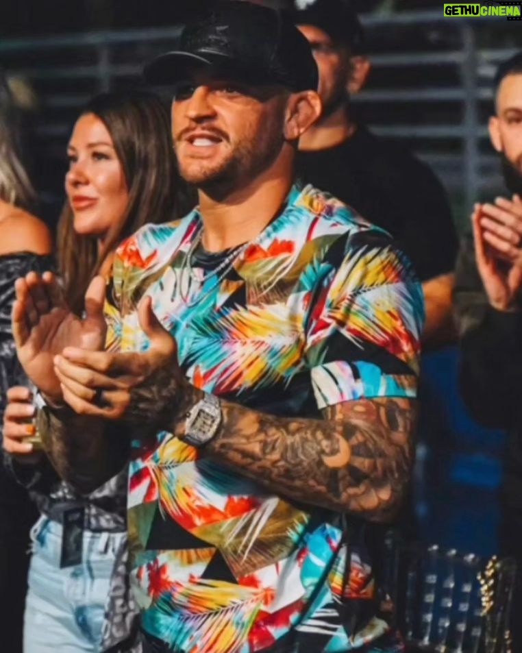 Dustin Poirier Instagram – It was all a dream. #ElDiamante | Gethu Cinema
