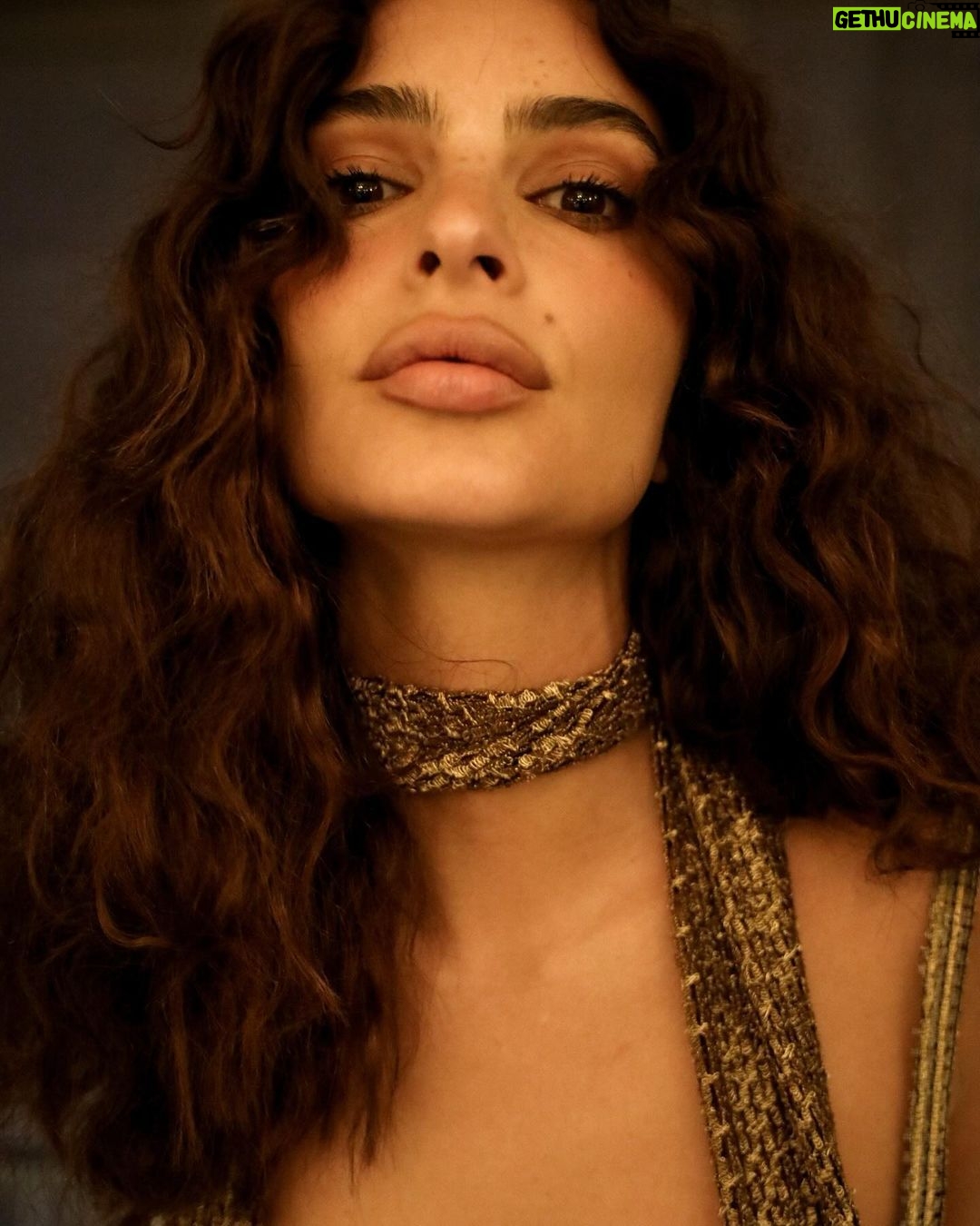 Actress Emily Ratajkowski HD Instagram Photos and Wallpapers March 2024 ...