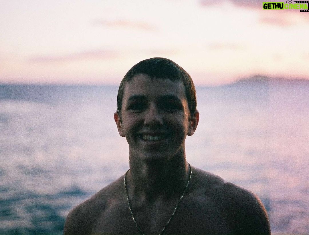 Ethan Wacker Instagram – Goodbye Hawaii ️ and goodbye to all my friends ...
