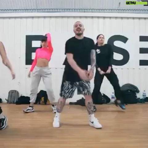 Fergie Instagram – all of these make me so happy 😍😍💃🏻💃🏻 | Gethu Cinema