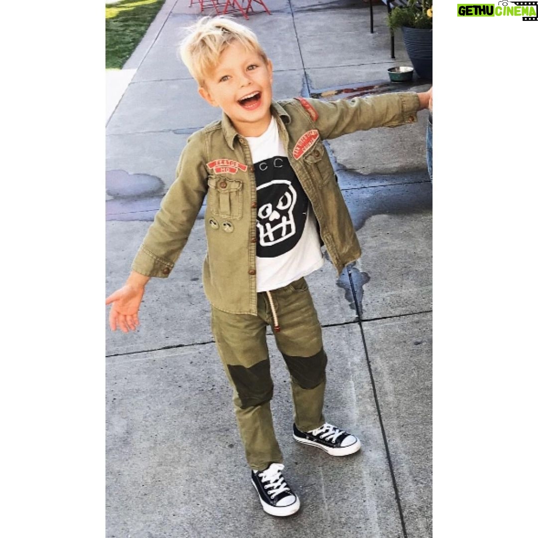 Fergie Instagram – Axl cuteness at @FergusonCrest Harvest 2019 | Gethu ...