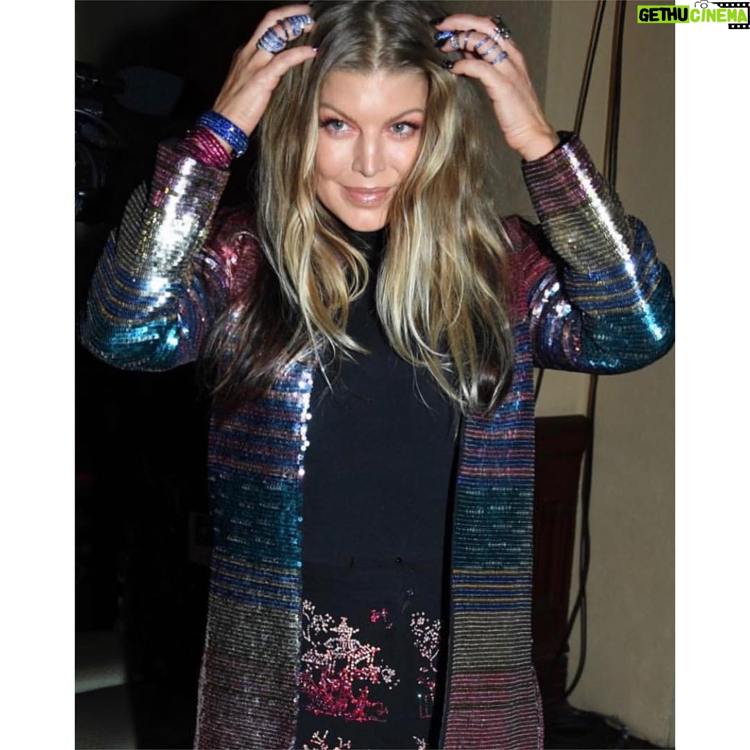 Fergie Instagram – a few more #momsnightout Monday memories 💋💋 # ...