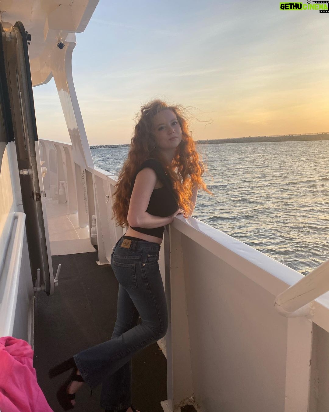 Actress Francesca Capaldi HD Instagram Photos and Wallpapers June 2022 ...